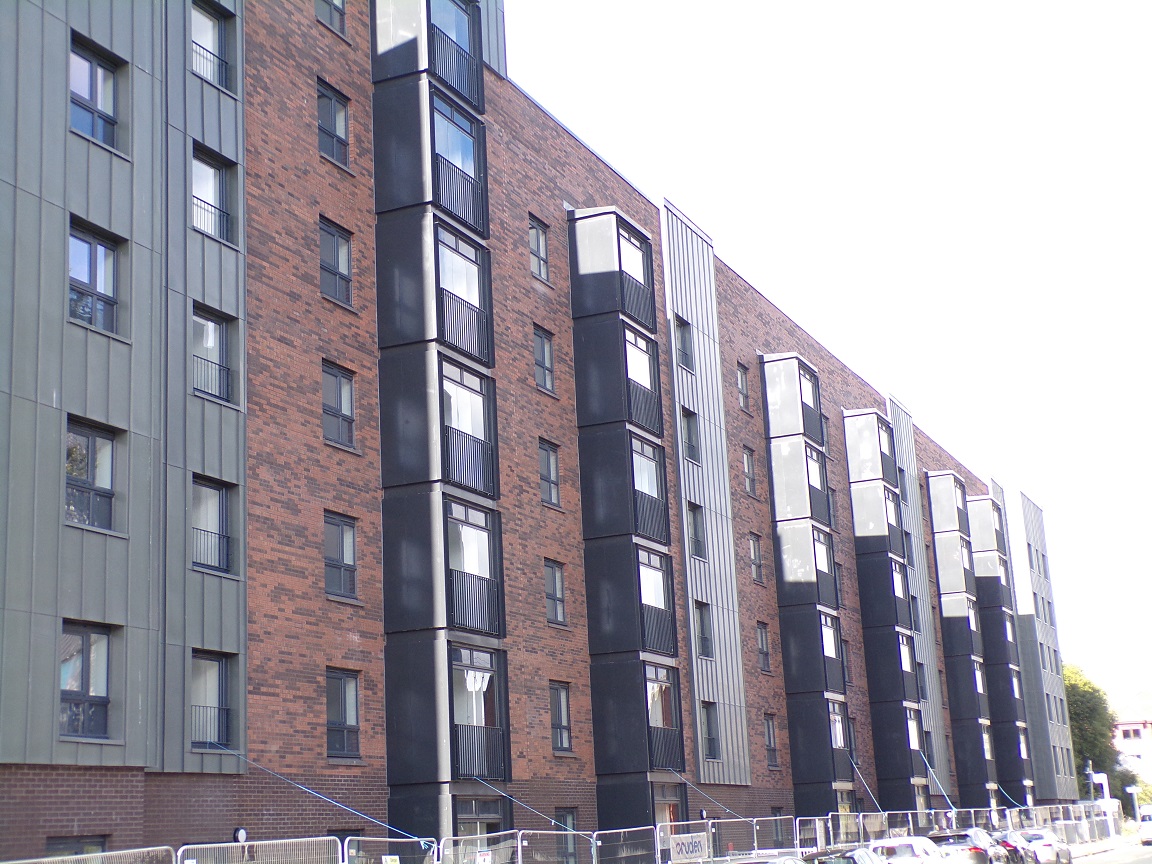 Milestone reached as tenant moves into Thenue’s 3000th home | Scottish ...